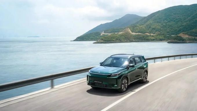 Hybrid SUV DFSK E5 Plus 165km Pure Electric Range 1.5L Luxury SUV